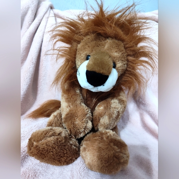 Toys ''R'' Us | Toys | Vintage Toys R Us Animal Alley Plush Lion | Poshmark